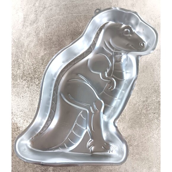 Wilton | Kitchen | Dinosaur Trex Partysaurus Aluminum Birthday Cake ...